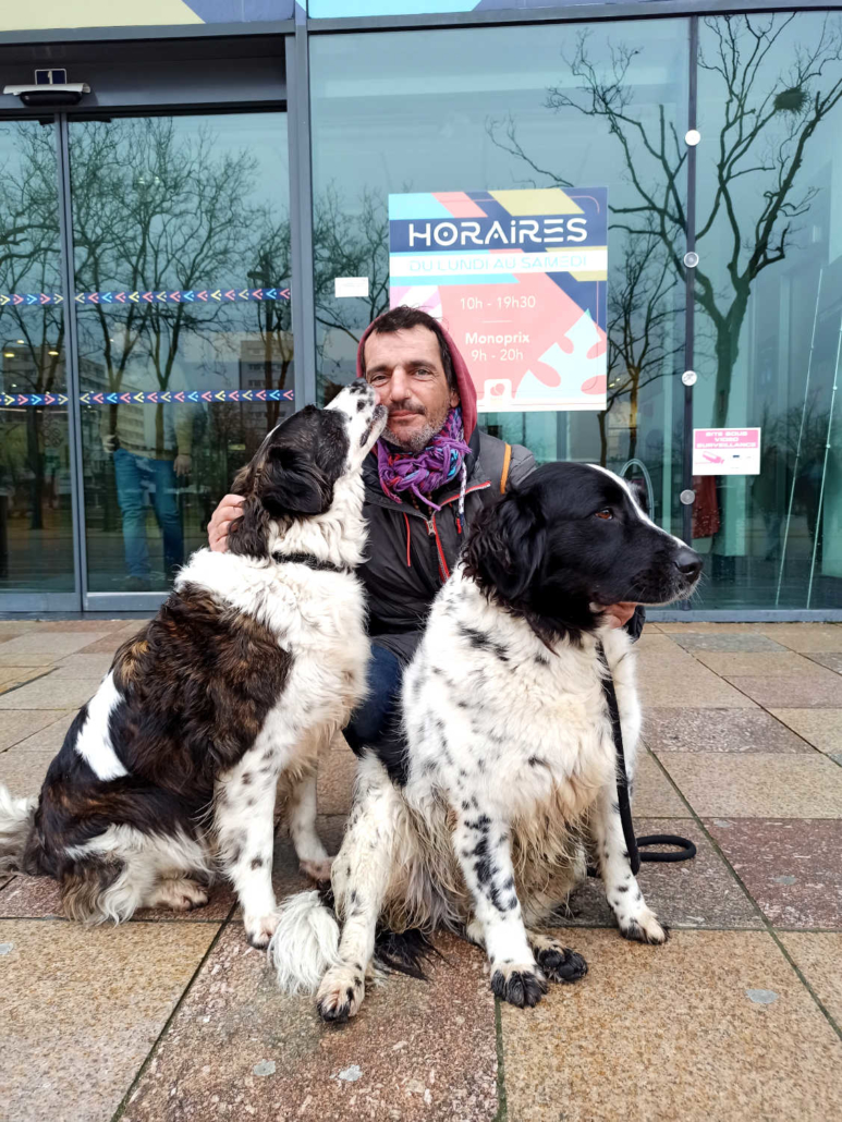 Gamelles pleines à Lorient – Le Kiosque